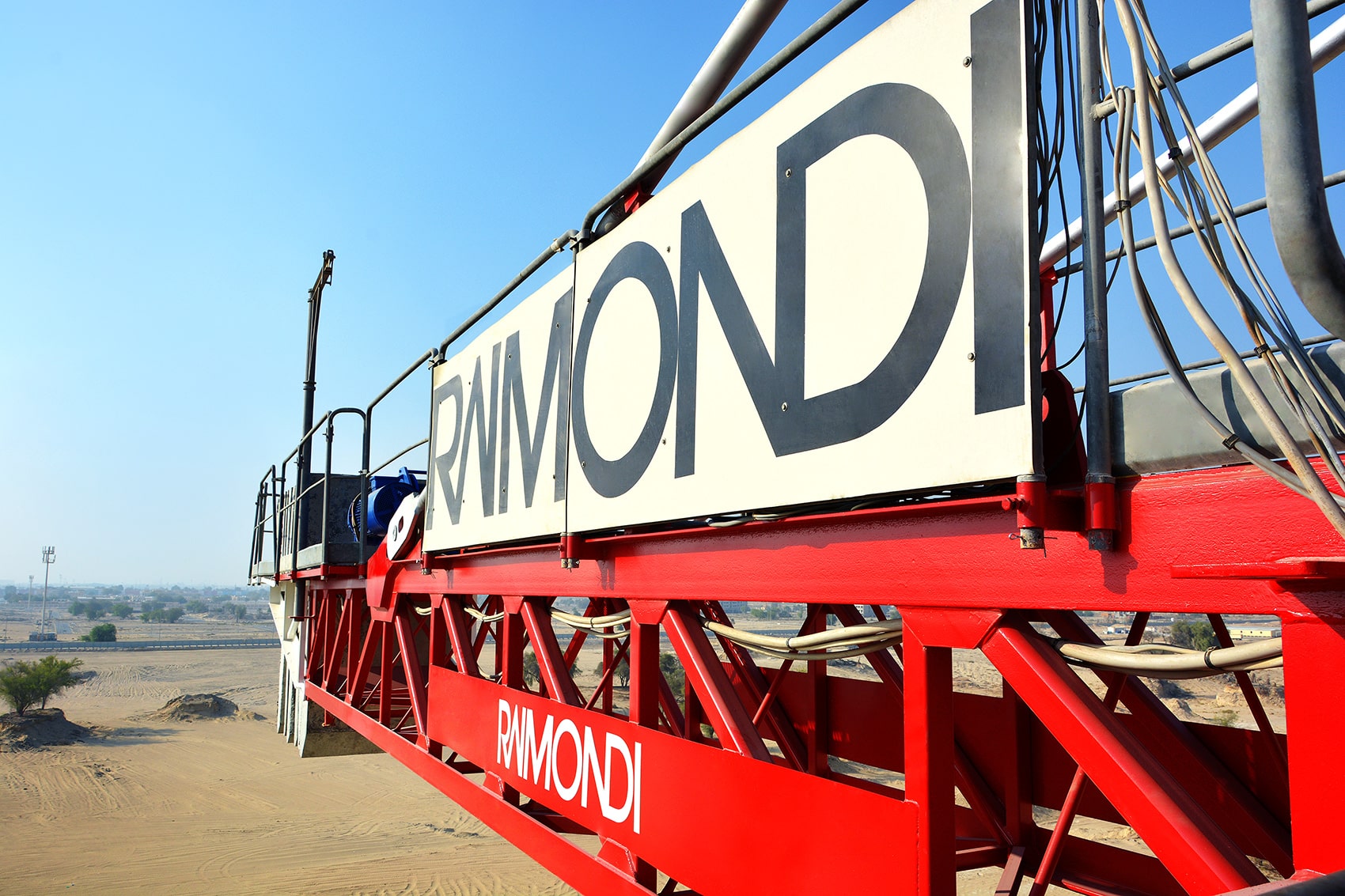 Crane Network: Raimondi Cranes 2019 expansion strategy - Raimondi Crane Network: Raimondi Cranes 2019 expansion strategy - Raimondi
