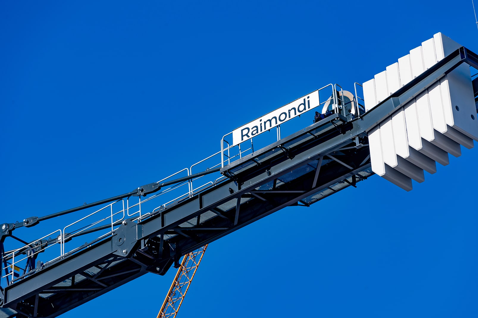 Raimondi joins key crane sector manufacturers at CECE meeting - Raimondi